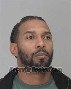 Recent Booking / Mugshot for DAVERIAN STIGGERS in Dallas County, Texas