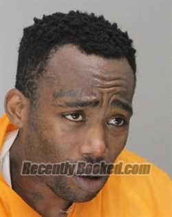 Recent Booking / Mugshot for LAKENDRICK YOUNG in Dallas County, Texas