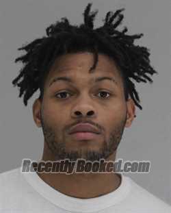 Recent Booking / Mugshot for MYRACLE LOCKRIDGE in Dallas County, Texas