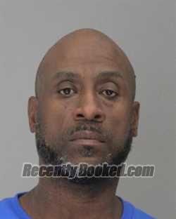 Recent Booking / Mugshot for TIMOTHY EDWARDS in Dallas County, Texas