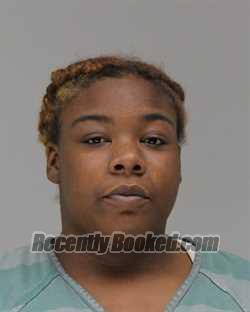 Recent Booking / Mugshot for NAKIA WALKER in Dallas County, Texas