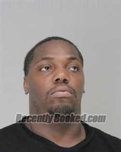 Recent Booking / Mugshot for KEVIN DAVIS in Dallas County, Texas