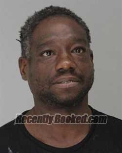 Recent Booking / Mugshot for DAYLON LOCKETT in Dallas County, Texas