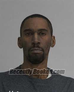 Recent Booking / Mugshot for MICHAEL LAWRENCE in Dallas County, Texas