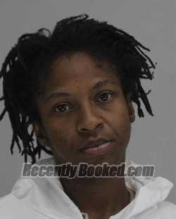 Recent Booking / Mugshot for ELEXUS WILLIAMS in Dallas County, Texas