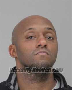 Recent Booking / Mugshot for TRAVONTE ROGERS in Dallas County, Texas