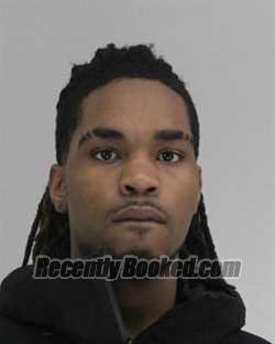Recent Booking / Mugshot for MARQUAVIUS STANDARD in Dallas County, Texas