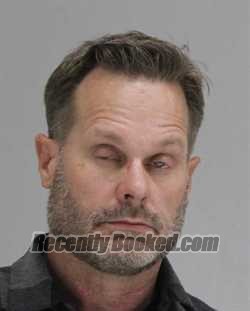 Recent Booking / Mugshot for BRETT ARNOLD in Dallas County, Texas