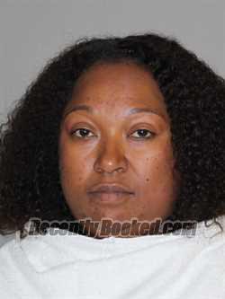 Recent Booking / Mugshot for Kachanda Laniece Hewitt in Denton County ...