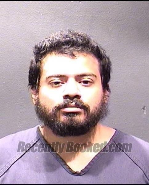 Recent Booking / Mugshot for WALTER ANTHONY VELASQUEZ in Arlington ...