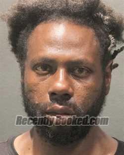 Recent Booking / Mugshot for DAVID ANTHONY LLOYD EARLE in Arlington ...
