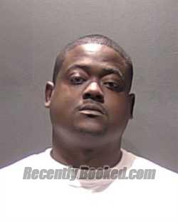 Recent Booking / Mugshot for DEANGELO WATTS in Arlington County, Virginia