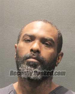 Recent Booking / Mugshot for CARLOS BENTON in Arlington County, Virginia