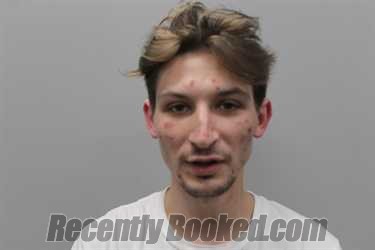 Recent Booking / Mugshot for Hunter Keegan McNeil in Buchanan County ...