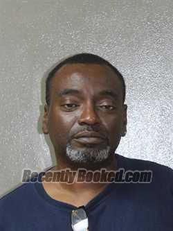 Recent Booking / Mugshot for MELVIN OSCAR CHAMBERS in Charles City ...