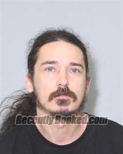 Recent Booking / Mugshot for MARK AUSTIN BEASLEY in Charles City County ...