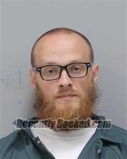 Recent Booking / Mugshot for JASON GLENN LOCKLEAR in Charles City ...