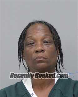 Recent Booking / Mugshot for ROBIN YVETTE CREWE in Charles City County ...