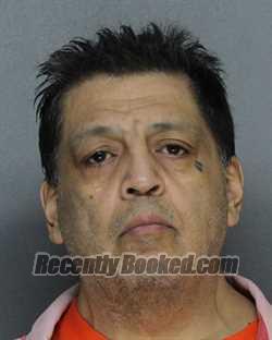 Recent Booking / Mugshot for ROBERT MURILLO in Ellis County, Texas