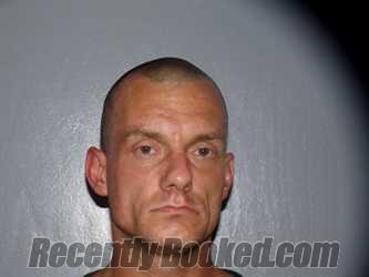 Recent Booking / Mugshot for Johnny Lee Sargent in Dickenson County ...