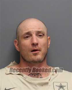 Recent Booking / Mugshot for DURVIN JESSE WICK in Frederick County ...