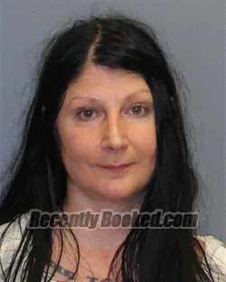 Recent Booking / Mugshot for ANGELA MARIE SNOOK in Frederick County ...