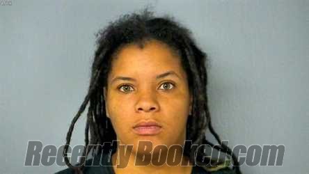 Recent Booking / Mugshot for AISHA KIATA HOLMES in James City County ...