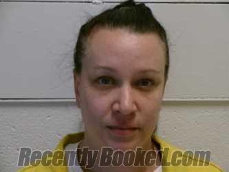 Recent Booking / Mugshot for LINDSAY ERIN MEADOR in Richmond County ...