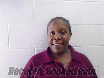 Recent Booking / Mugshot for TAKESHA ROSE BARNES in Richmond County ...