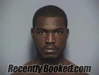Recent Booking / Mugshot for BENJAMIN MALIK BUXTON in Roanoke County ...
