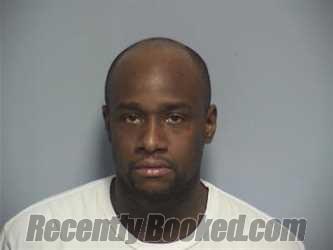 Recent Booking / Mugshot for JAWWARD ALMENE SAUNDERS in Roanoke County ...