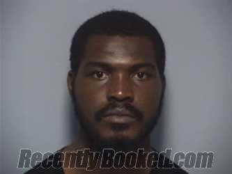 Recent Booking / Mugshot for BENJAMIN MALIK BUXTON in Roanoke County ...