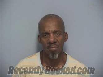 Recent Booking / Mugshot for EMMANUEL LEE SMALL in Roanoke County, Virginia