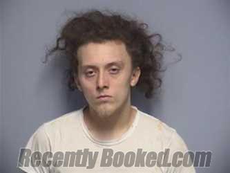 Recent Booking / Mugshot for JONATHAN CLAUDE HOLCOMB in Roanoke County ...