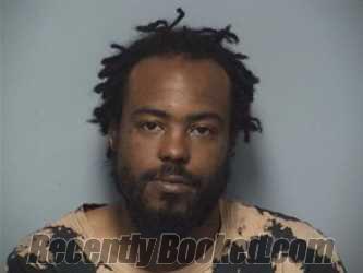 Recent Booking / Mugshot for SANTEZ MARRELL THOMAS in Roanoke County ...