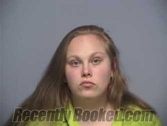 Recent Booking / Mugshot for JASMINE GABRIELLE MULLINS in Roanoke ...