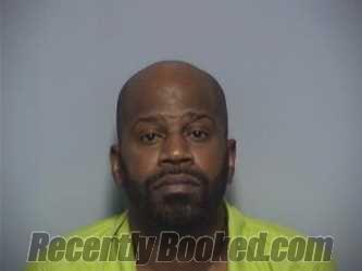 Recent Booking / Mugshot for JOE DEWON WILLIAMS in Roanoke County, Virginia