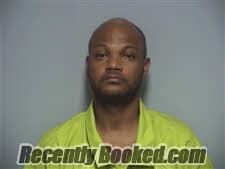 Recent Booking / Mugshot for LAMOUR LAMONT FREEMAN in Roanoke County ...