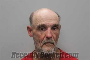Recent Booking / Mugshot for Eric Shannon Carden in Russell County ...