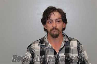 Recent Booking / Mugshot for Joshua William Clutter in Russell County ...