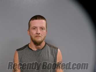 Recent Booking / Mugshot for TRAVIS DWAYNE BLOODGOOD in Russell County ...