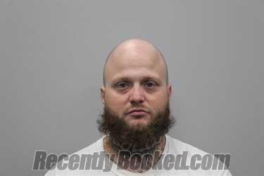 Recent Booking / Mugshot for Jonathan DeWayne Counts in Scott County ...