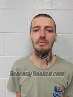 Recent Booking / Mugshot for Justin Michael Sliger in Scott County ...