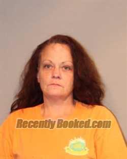 Recent Booking / Mugshot for Michelle Dawn Calhoun in Scott County ...