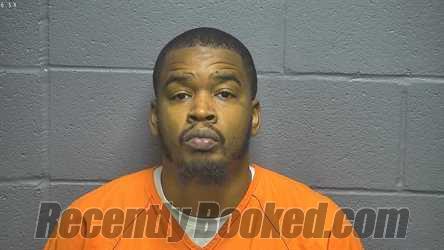 Recent Booking / Mugshot for MICHAEL XAVIER SIMPSON in Shenandoah ...