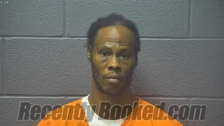 Recent Booking / Mugshot for TRAVIS SENTELL MOSLEY in Shenandoah County ...