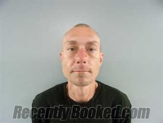 Recent Booking / Mugshot for STANLEY DERRICK HALL in Smyth County, Virginia