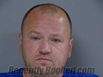Recent Booking / Mugshot for Daniel Wayne Farmer in Tazewell County ...