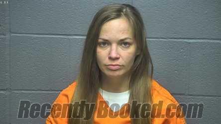 Recent Booking / Mugshot for ASHLEY NICHOLE CORNWELL in Warren County ...