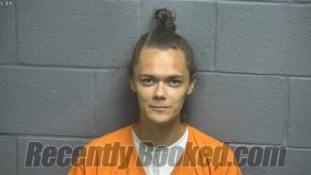 Recent Booking / Mugshot for DYLAN TYLER DAVIS in Warren County, Virginia
